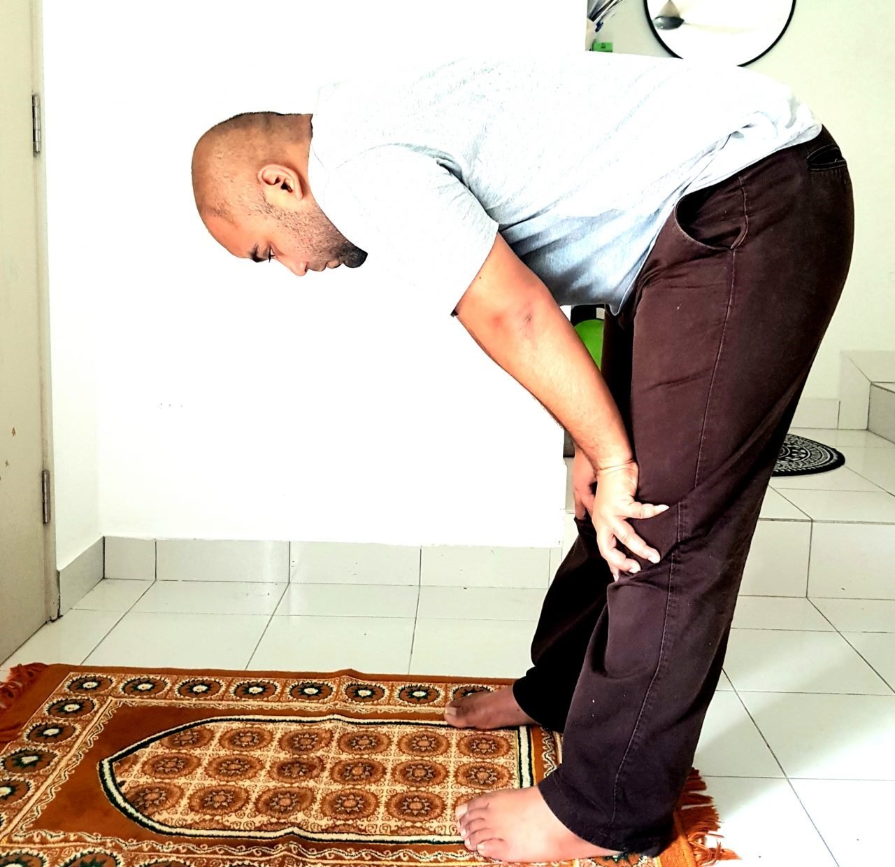 Niat & Cara Solat Maghrib (Panduan Lengkap) - Aku Muslim